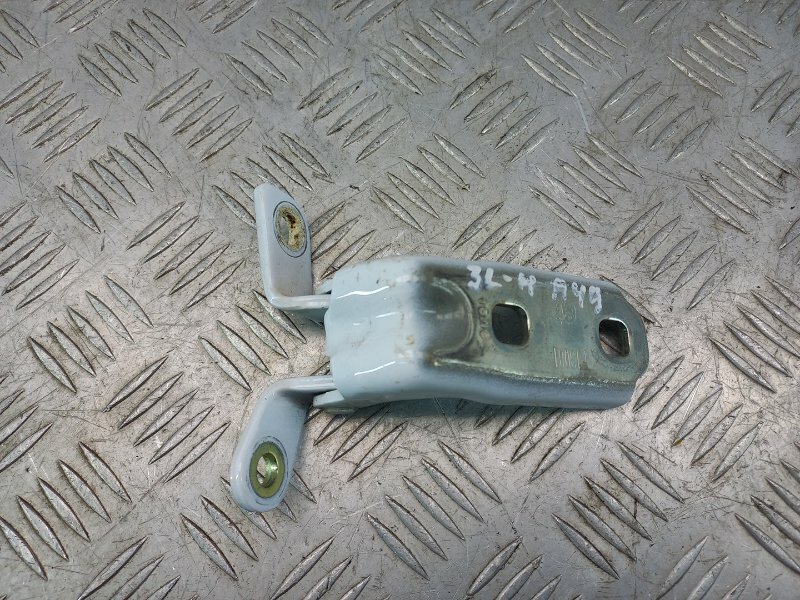 Б/У Петля двери задней левой нижняя Chevrolet Cruze 1 / Шевроле Круз 1 1.8 F18D4 141Л.С универсал 2013