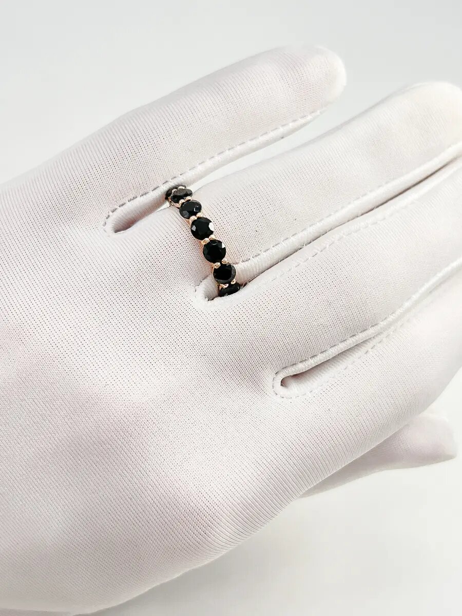 Кольцо, шпинель