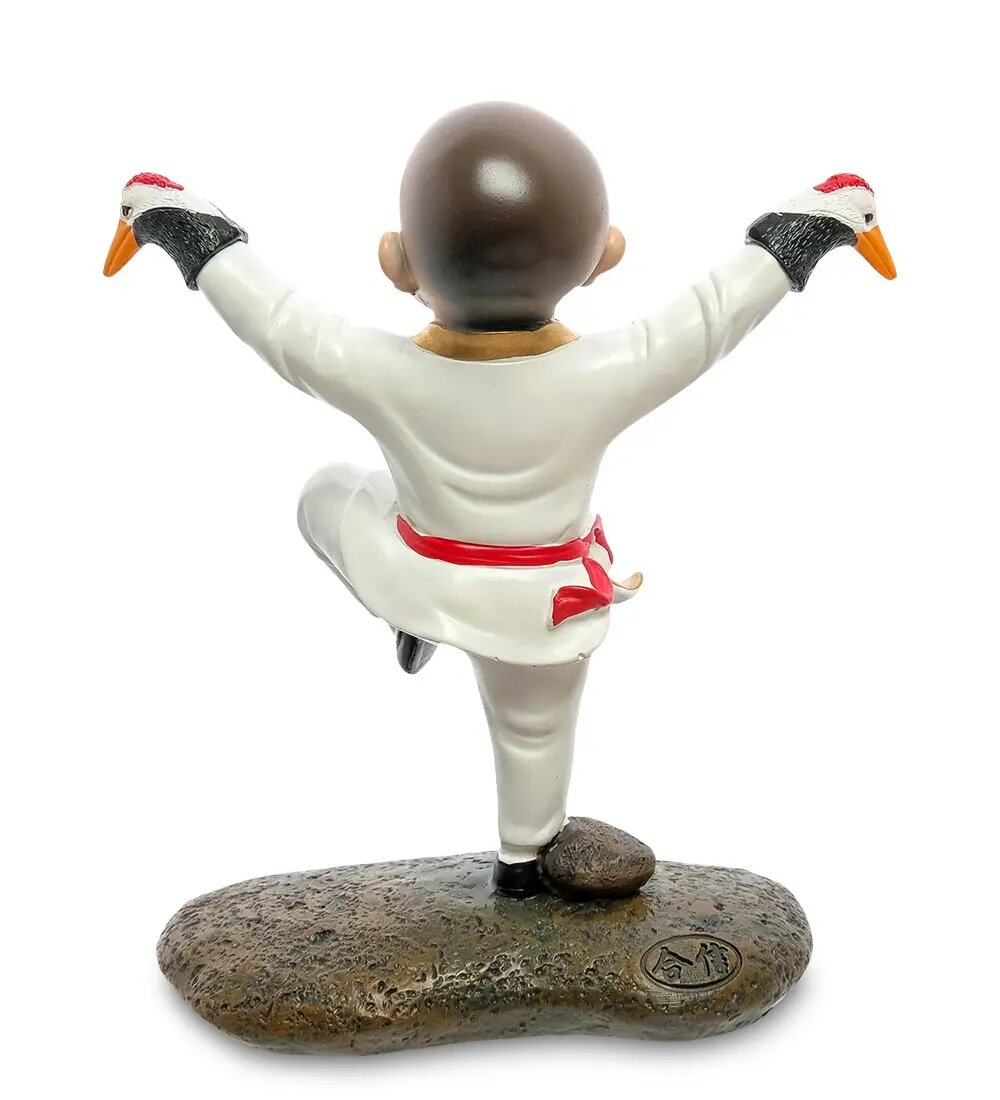 MN-216 Фигурка «Каратист»