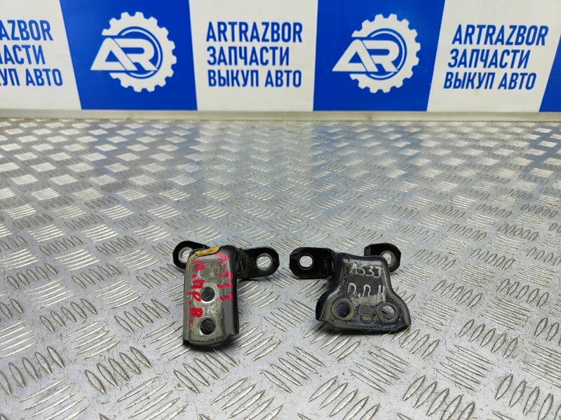 Б/У Петля двери передней правой Toyota Camry XV40 / Тойота Камри XV40 2.4 2AZFE 167 Л.С 2007