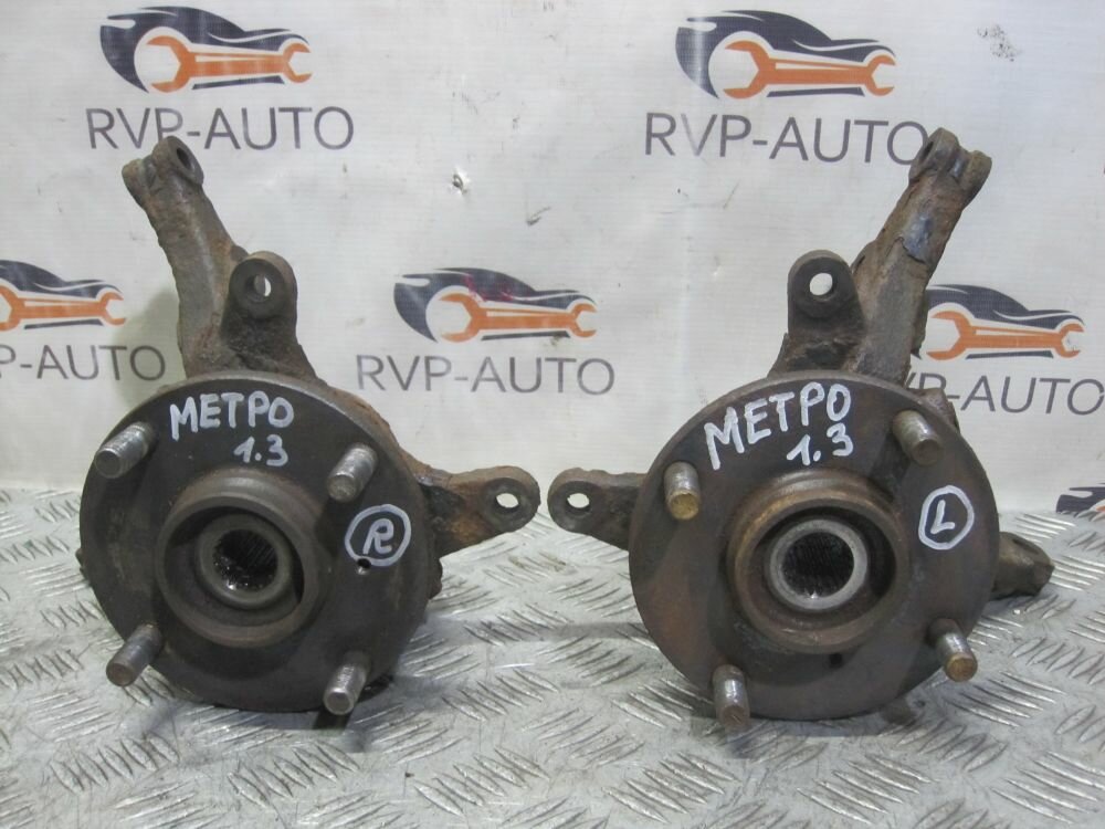 Кулак поворотный передний Chevrolet Metro 1997—01