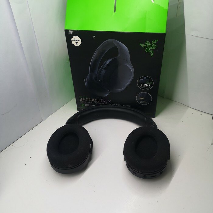 Беспроводные наушники Razer Barracuda X