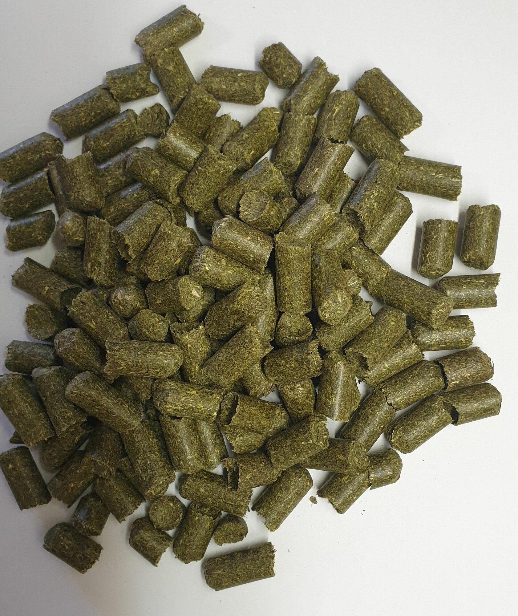 Разнотравие 5 кг. ВТМ Гранулы Корм для лошадей, коз, овец и птицы 2025