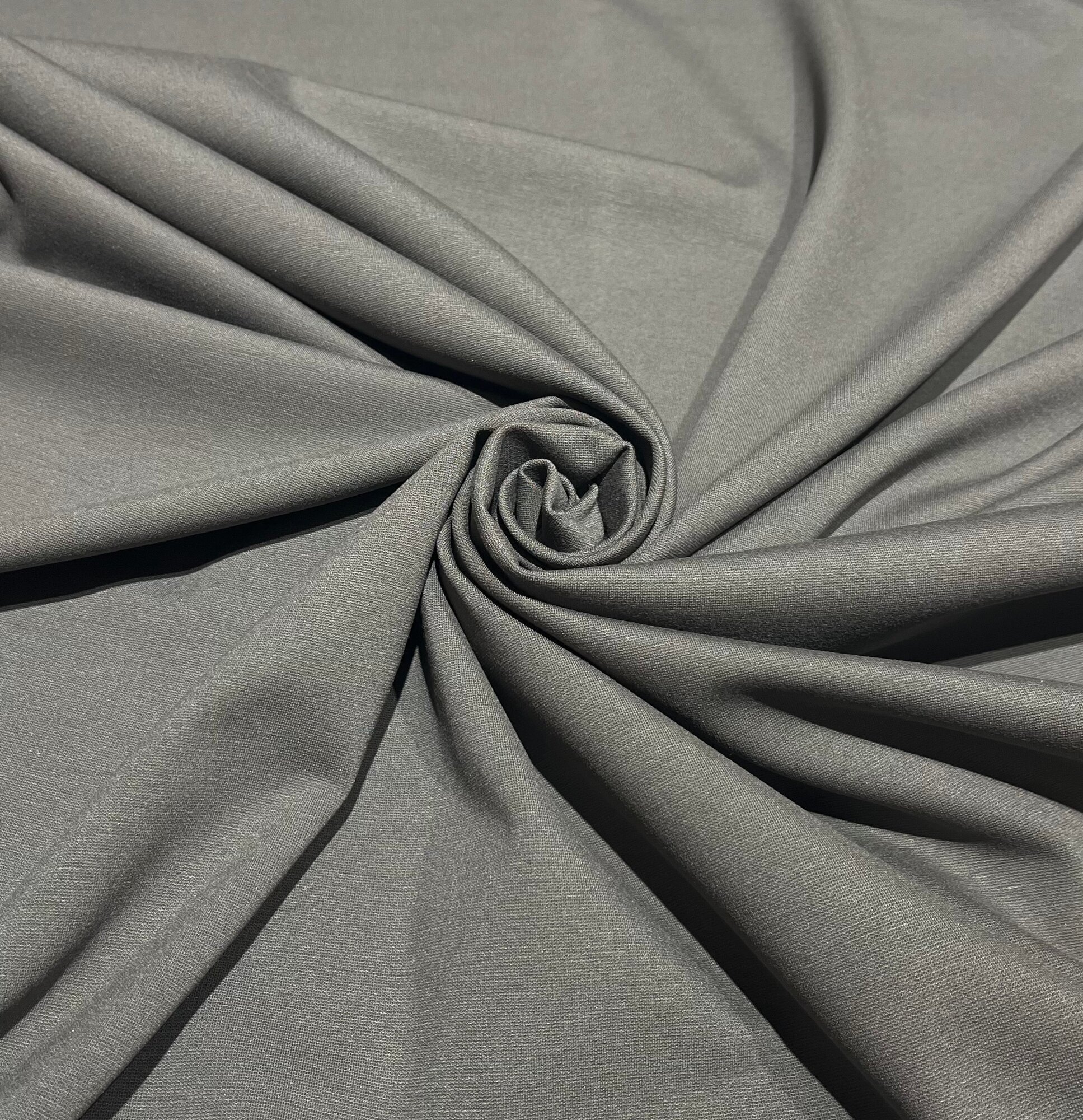 Ткань - трикотаж костюмный, однотонный, серый цвет, вискоза и нейлон, плотность 340гр, Италия