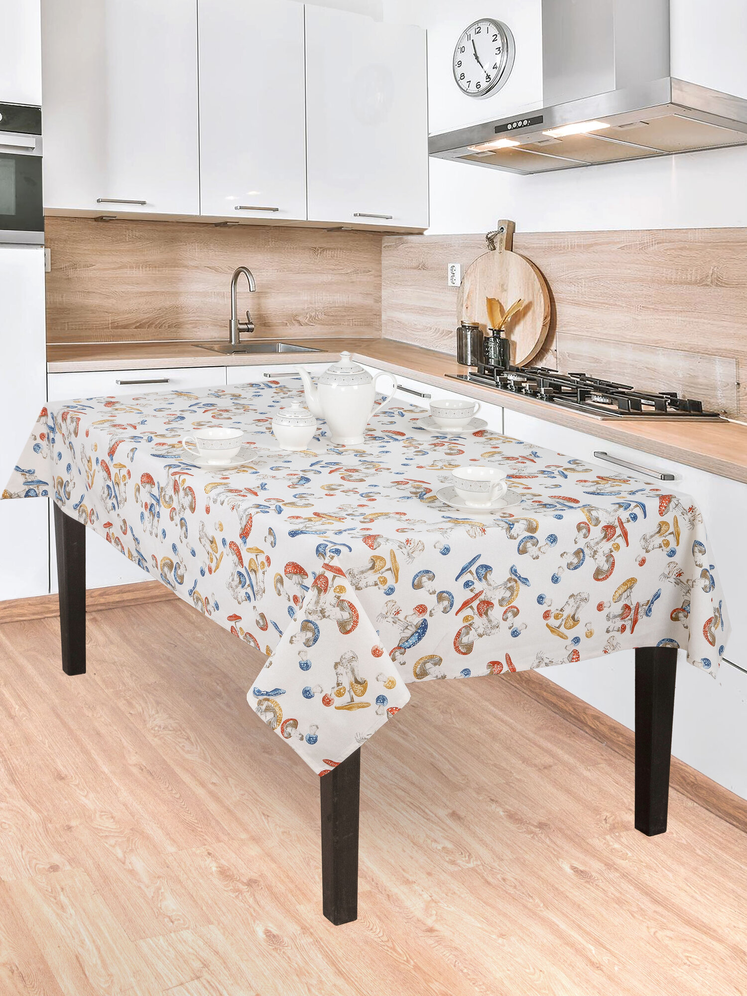 Итальянская скатерть прямоугольная 140х240 см Vingi Ricami, 100% хлопок