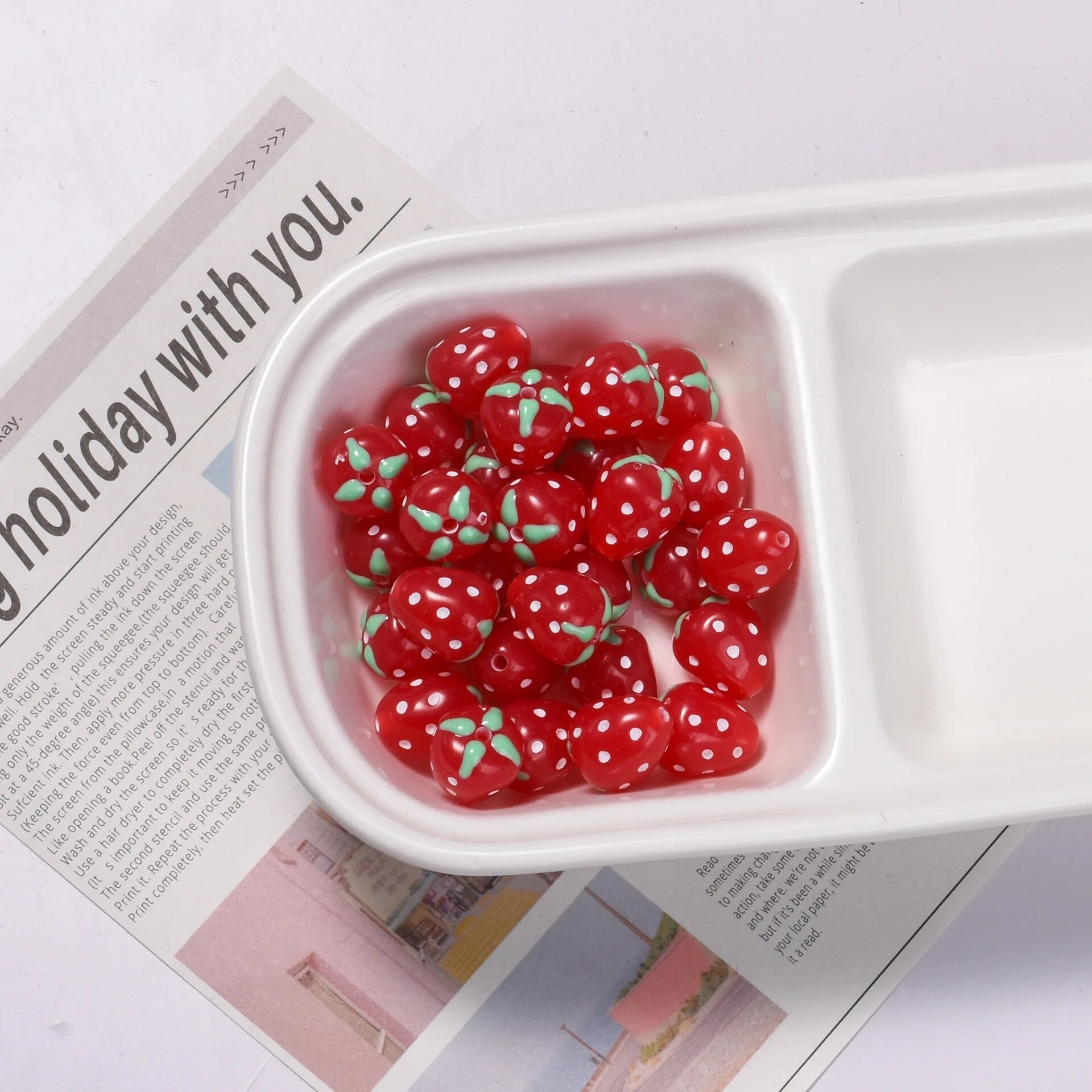 YoZuSmily акриловые бусины клубника 10 шт 3