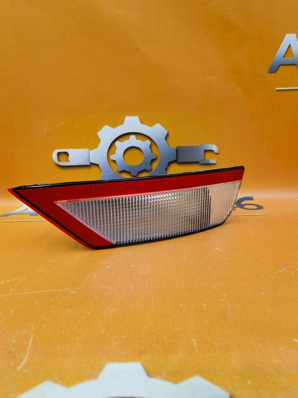 Правый фонарь в задний бампер Форд Фокус 2 (Рестайлинг 2008-11 год.) FORD FOCUS II