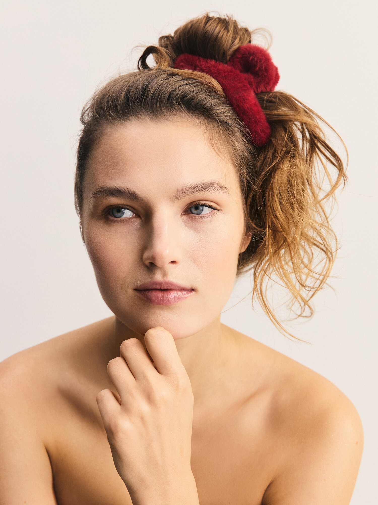 Меховой крабик/заколка для волос Zarina, цвет бордовый,1 шт, ZR2512061304-71