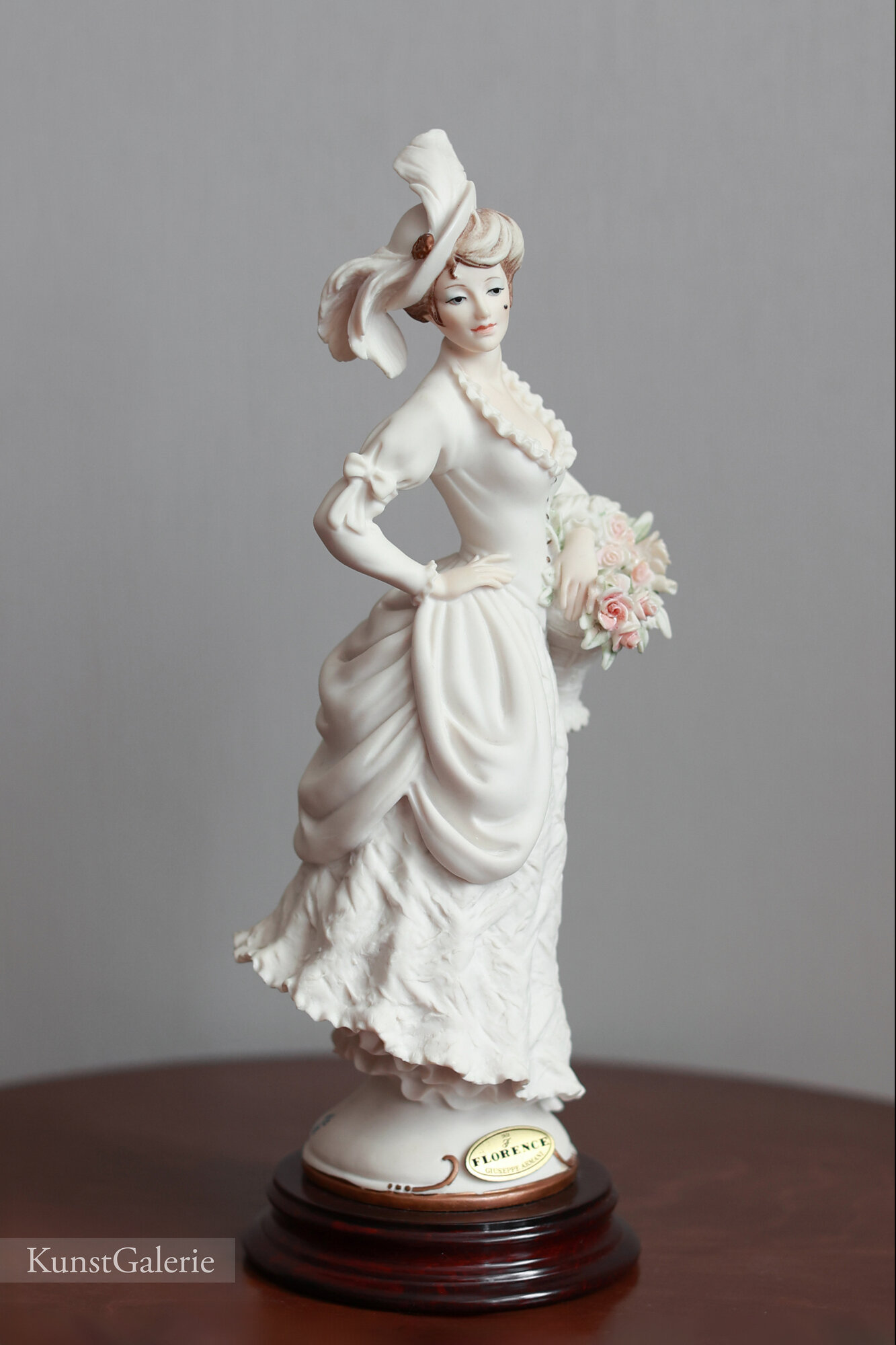 Статуэтка Giuseppe Armani Florence Capodimonte - Little Flower 0299F, Made in Italy - Джузеппе Армани Каподимонте