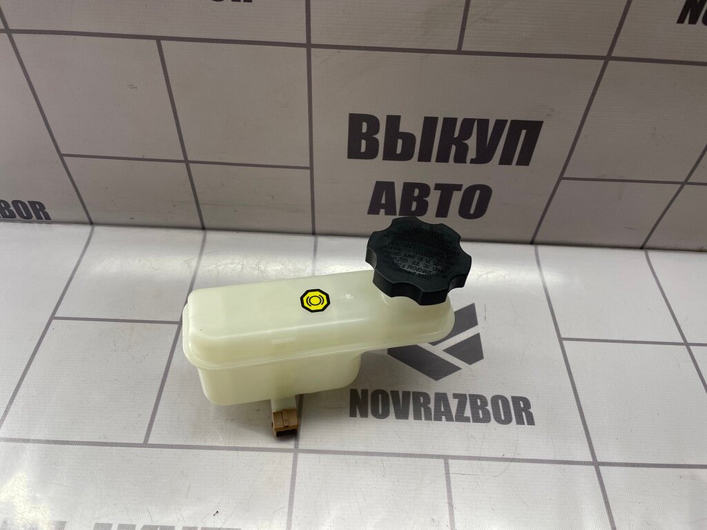 Бачок главного тормозного цилиндра Hyundai Matrix 2001-2010
