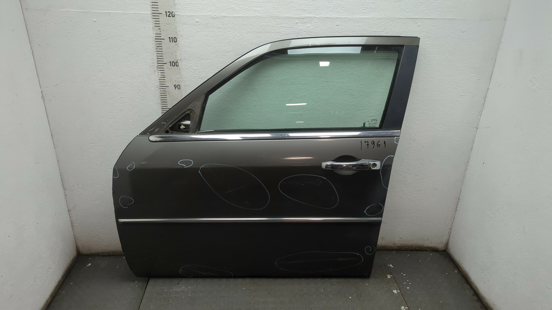 Дверь боковая (легковая) левая передняя Chrysler 300C Б/У