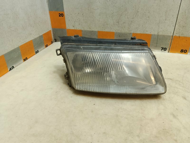 Б/У оригинал Фара правая Volkswagen Passat 1999 B5 470904 VAG арт. 3B0941018Q