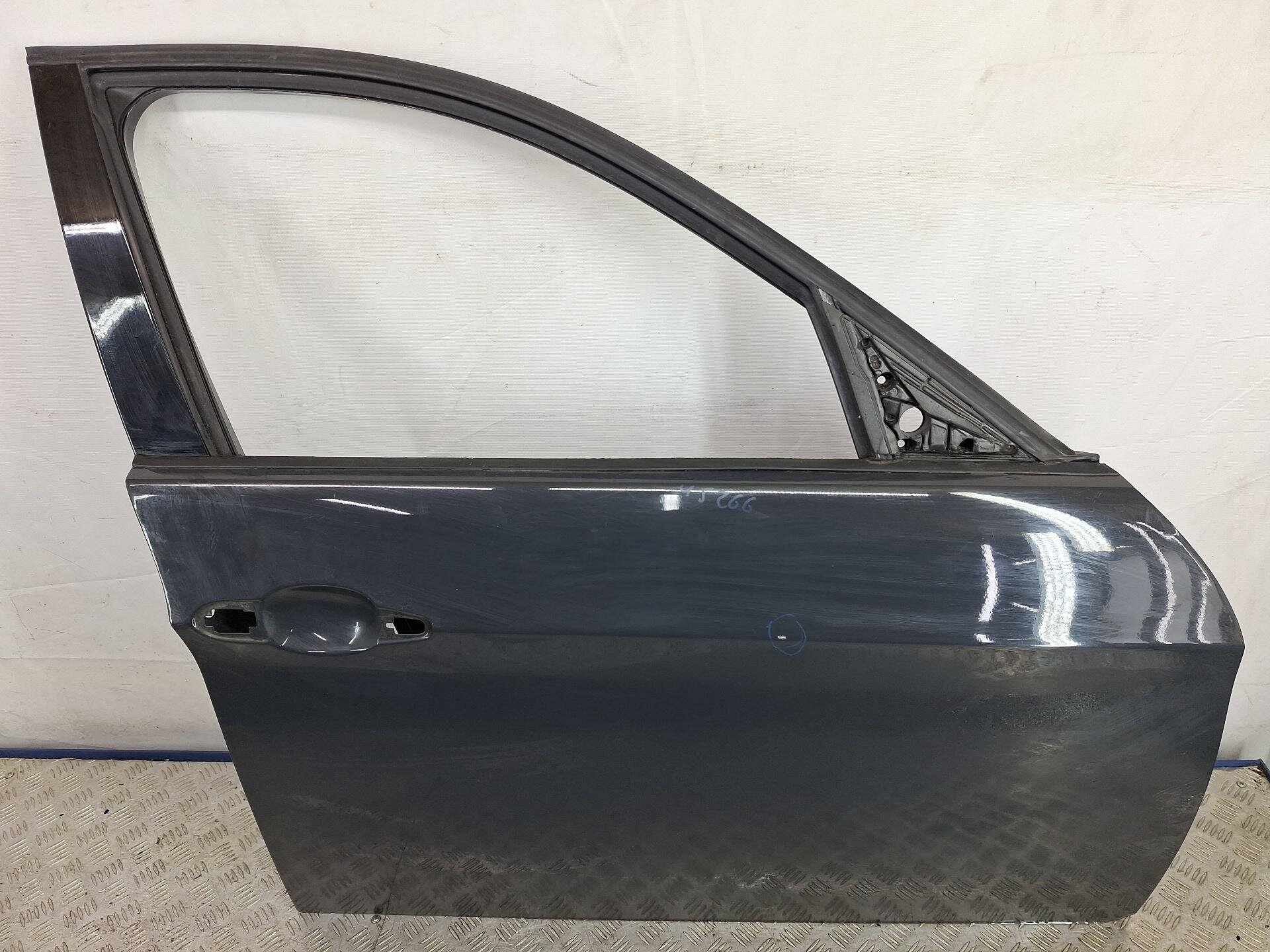 Дверь передняя правая BMW 3 E90/E91 2005