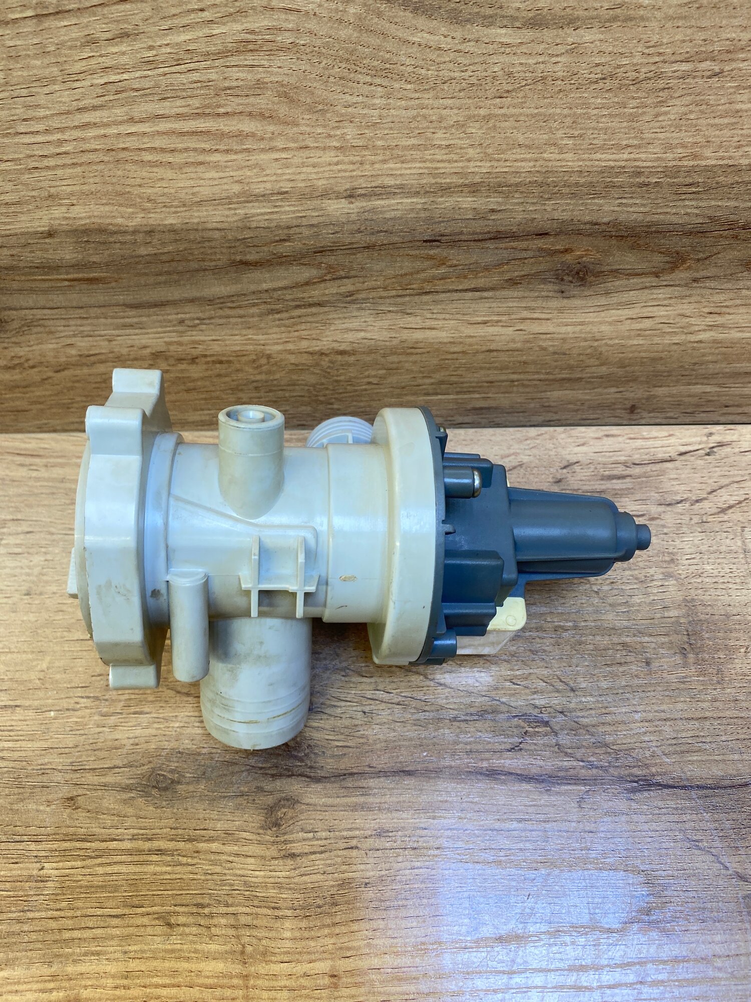 Насос с улиткой в сборе для стиральной машины Shaub Lorenz SLW MW6532, оригинал, б/у