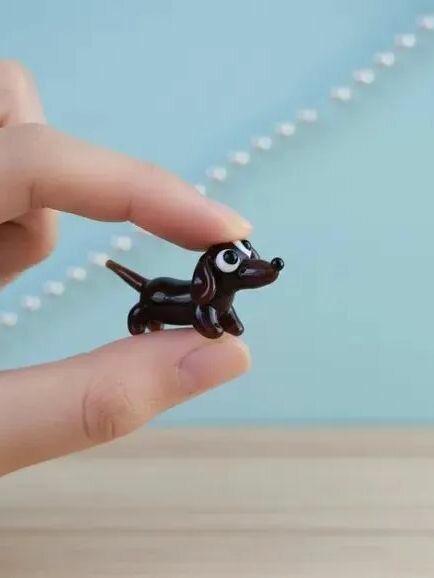 Фигурка стеклянная собака Такса