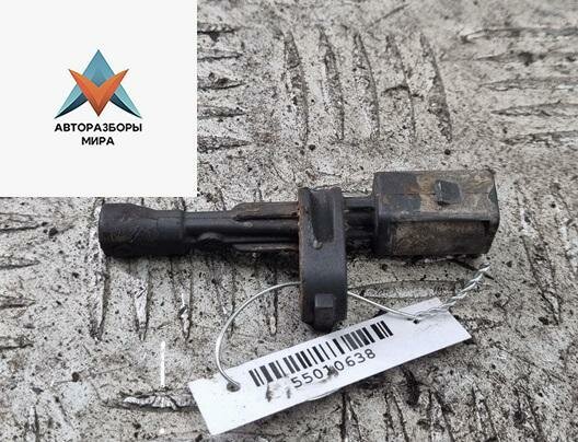 Датчик ABS Volkswagen Caddy 3 2007 2K0927807