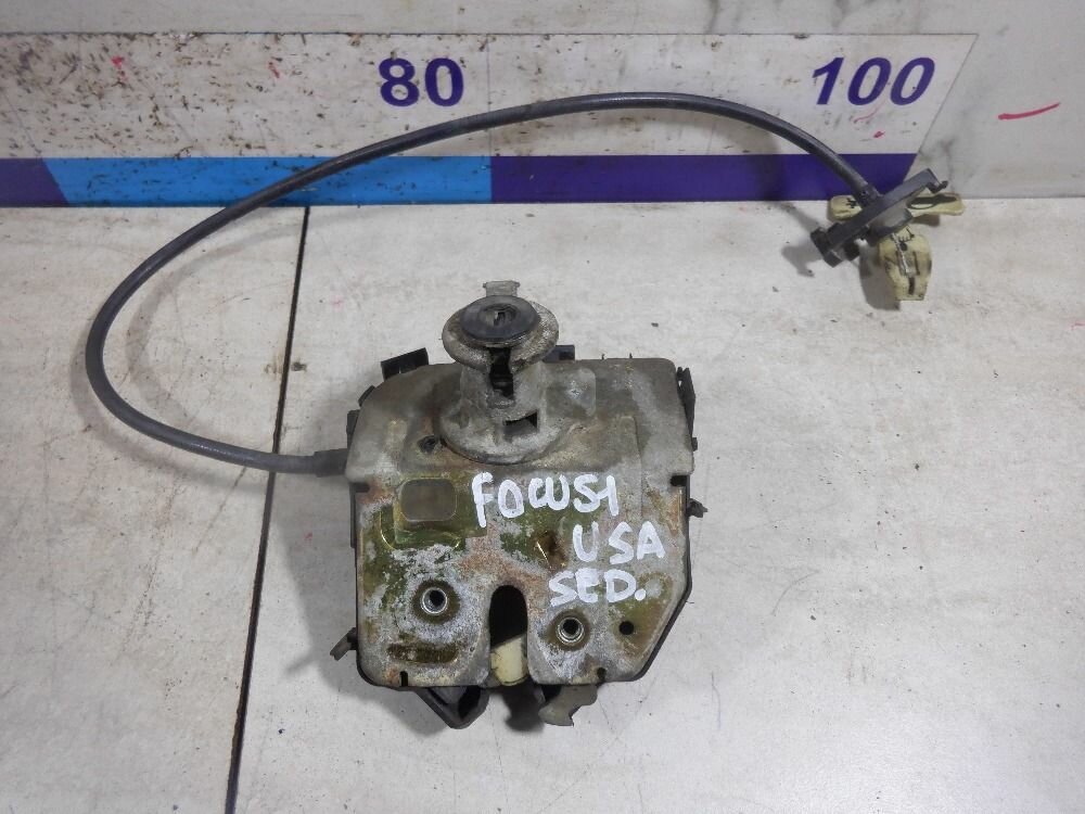 Замок багажника Ford Focus I