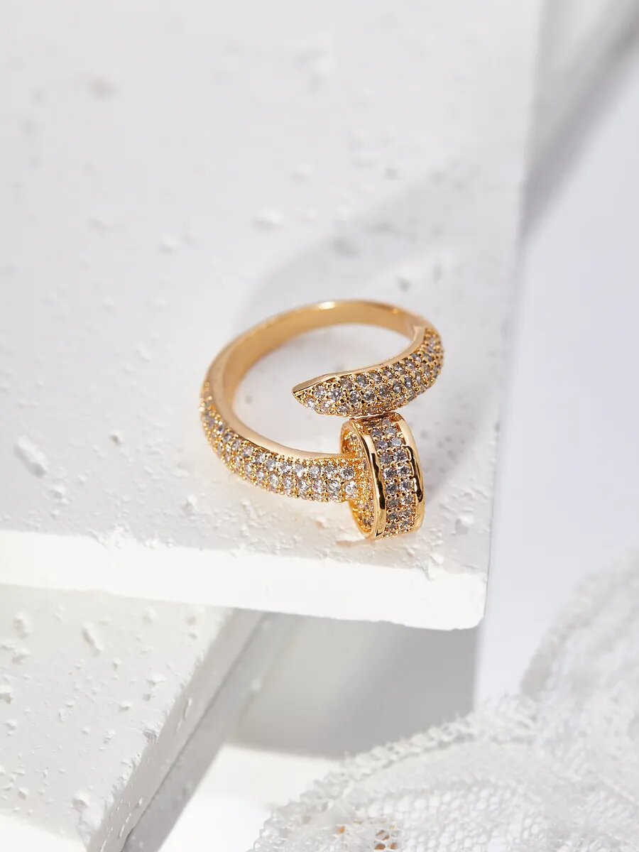 Кольцо, фианит, циркон, кристалл