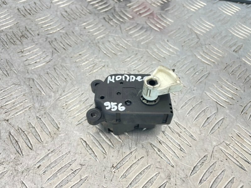 Б/У сервопривод заслонки печки Ford Mondeo 2001 B4Y CJBB 61579 FORD арт. 1448242, 1122434