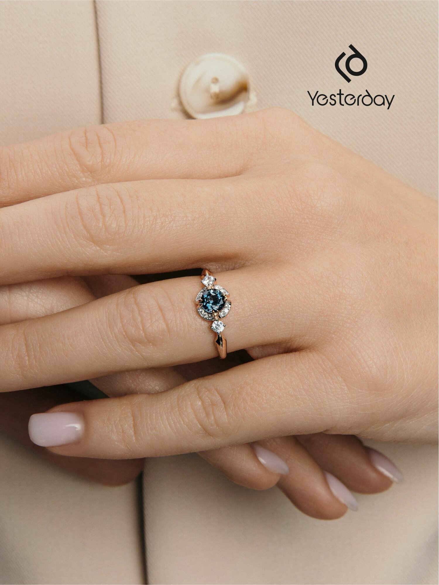 Кольцо, красное золото, 585 проба, фианит, Лондон топаз