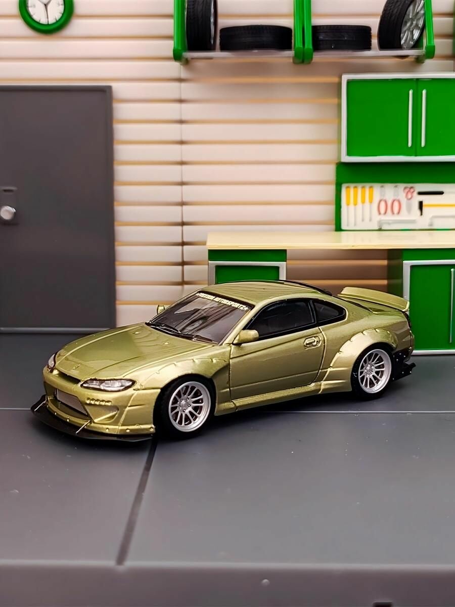 Машинка Street Weapon 1/64 Nissan Silvia Pandem Rocket Rabbit S15 Green Die-cast Alloy Car Model Collection Toy Gift