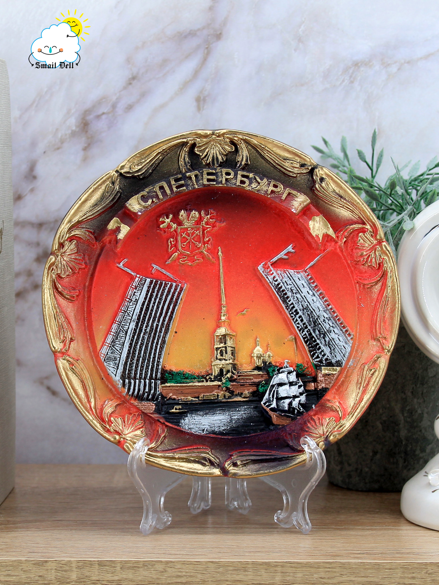 Сувенирная Тарелка Панно на подставке Дворцовый мост , рельефная , 15 см , ручная роспись , гипс