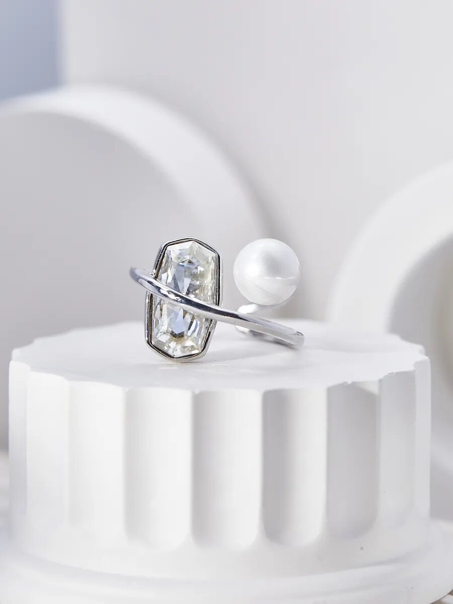 Кольцо, циркон, кристаллы Swarovski