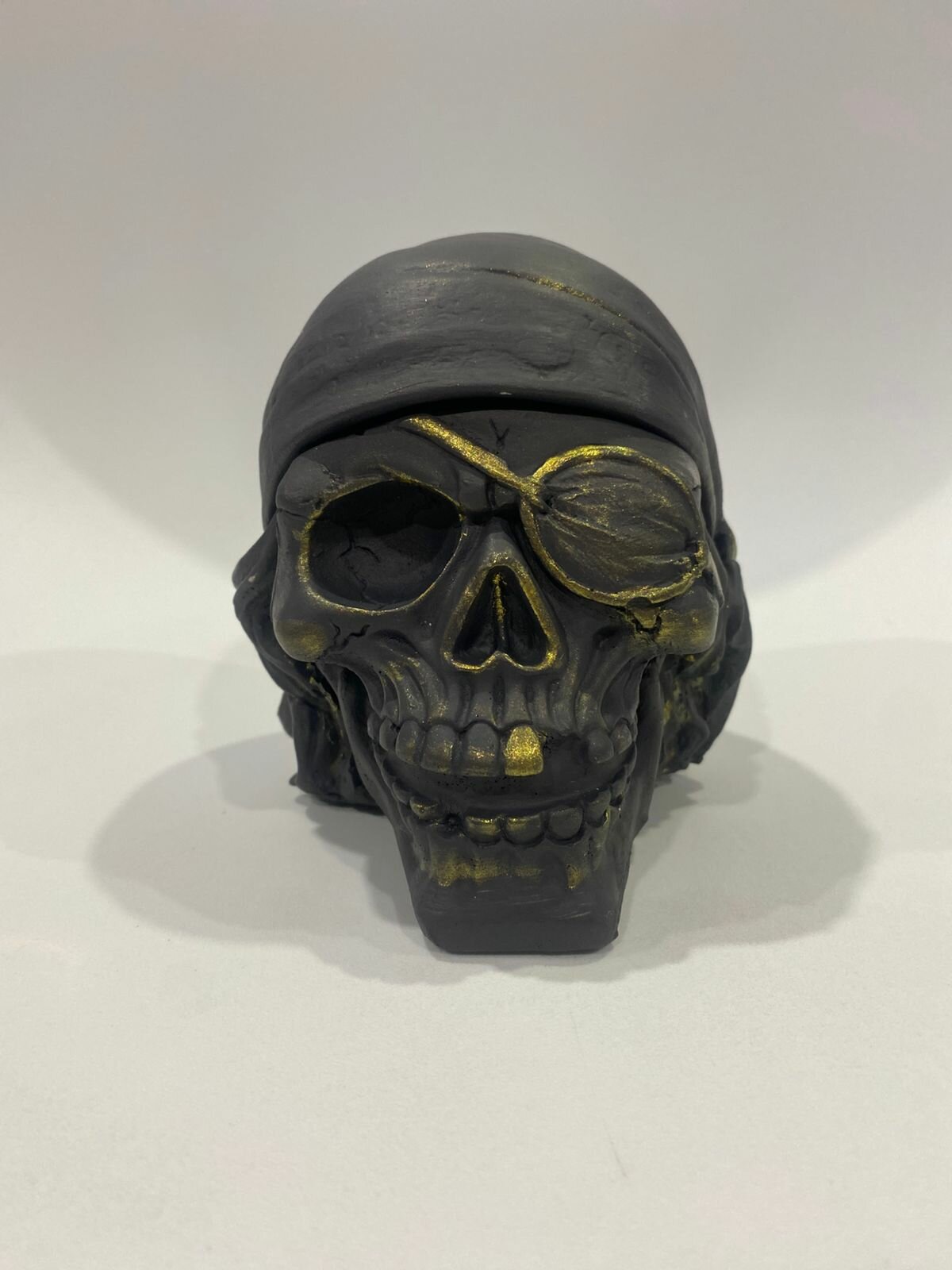 Шкатулка для украшений и мелочей Череп Одноглазого Пирата , гипс , 14 см