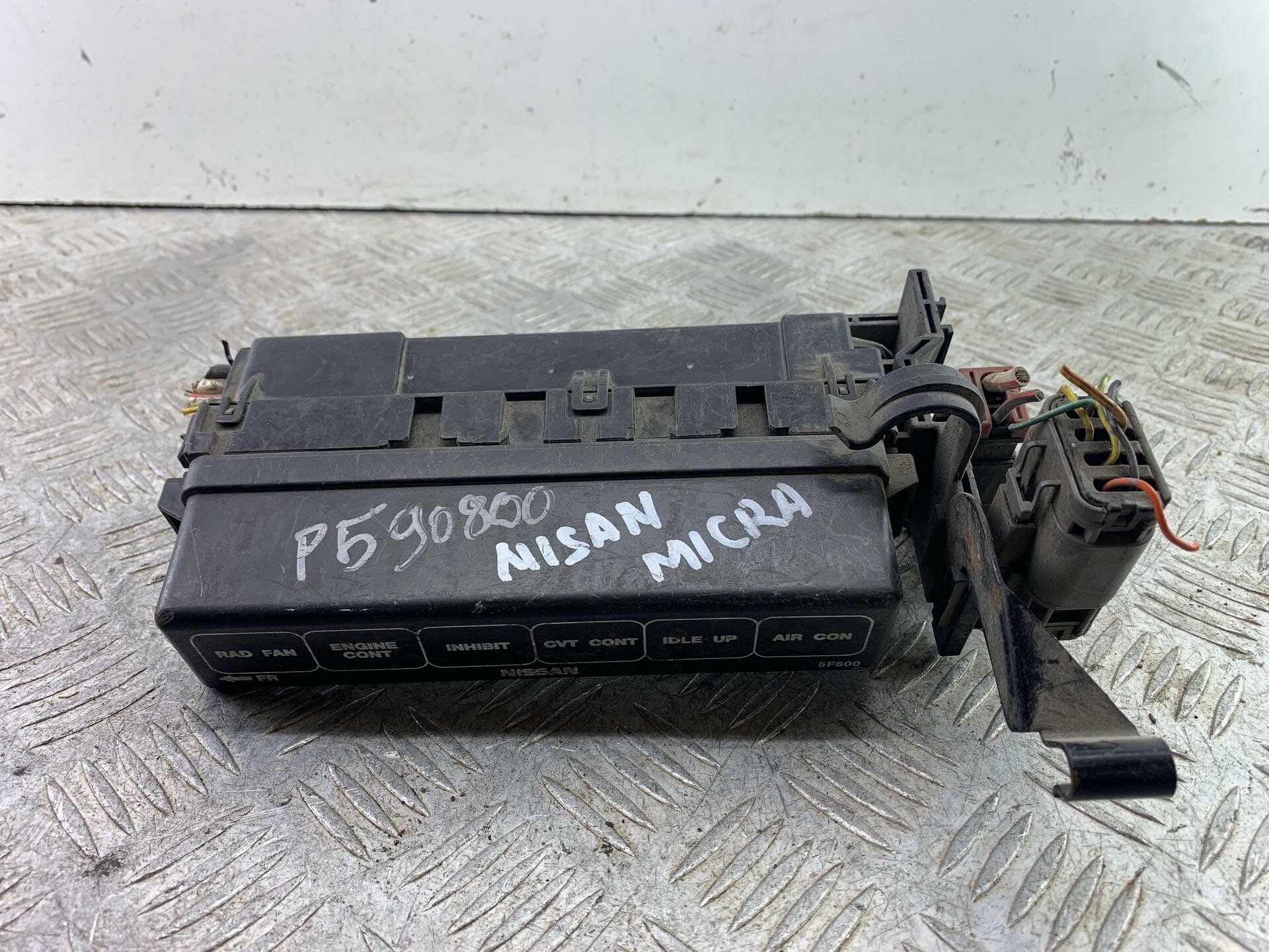 Блок реле Nissan Micra K11 1997