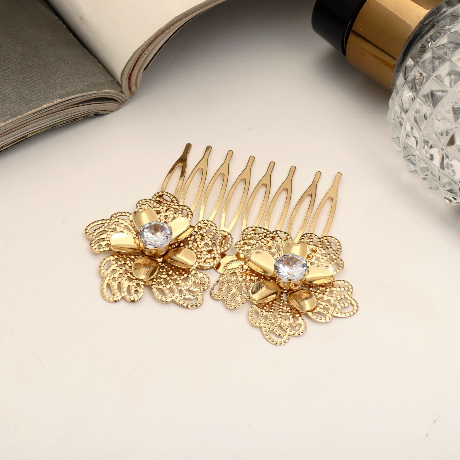 Гребень для волос QF «Либерти», горный цветок двойной, 5 на 6.5 см, золотистый