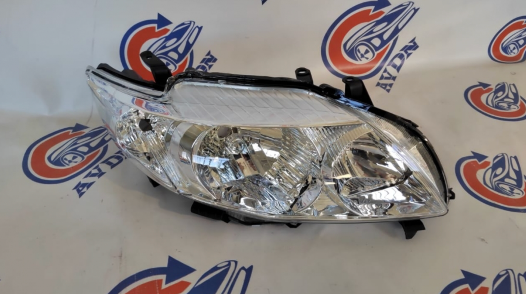 Фара правая TOYOTA COROLLA E150 06-10 с корректором производитель Jordan