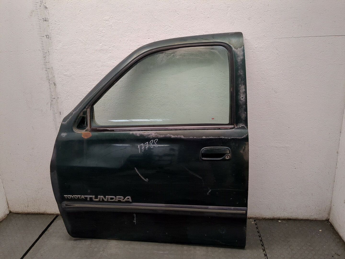 Дверь боковая (легковая) левая передняя Toyota Tundra Б/У