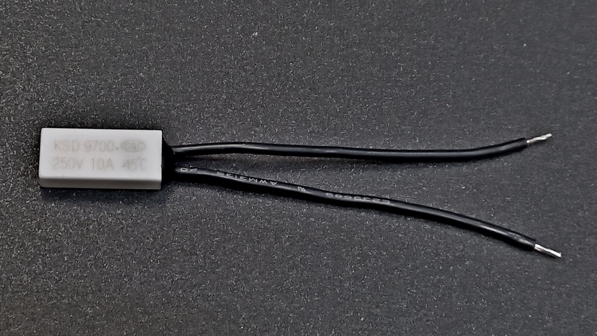 Термостат ksd 9700CR 45 NC 250v 10a керамика нормально закрытый