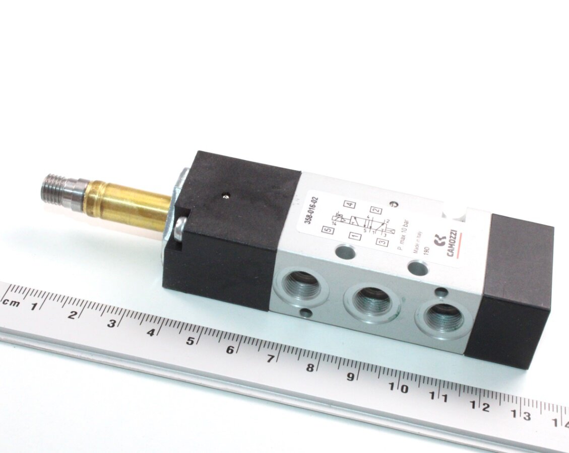 358-016-02, Пневмораспределитель электромагнитный, Camozzi