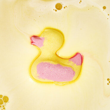 79475 Бомбочка для ванны Oomph Кря-Кря, 185 гр. С ароматом груши и апельсина