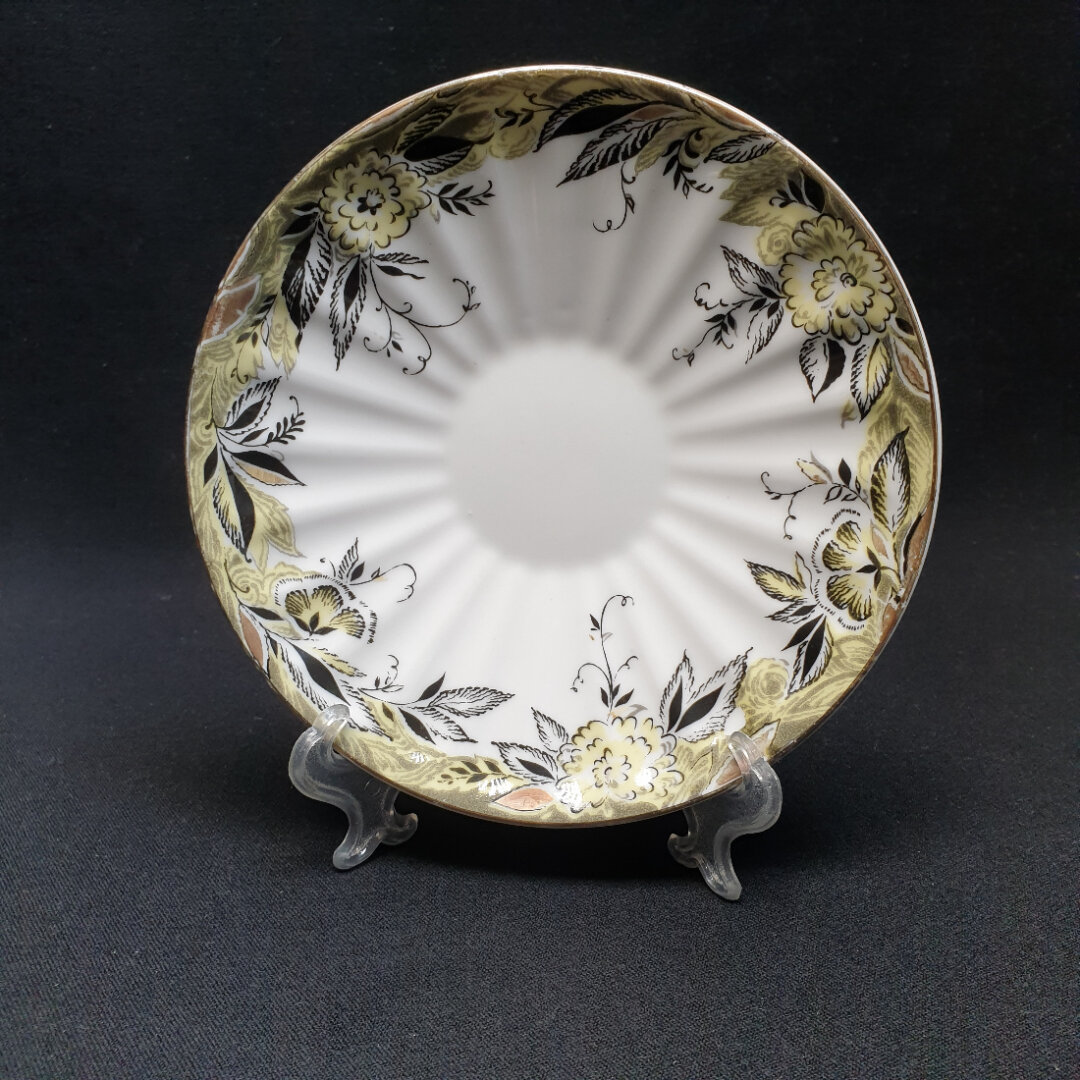 Блюдце чайное, золочение, фарфор ЛФЗ, винтаж СССР