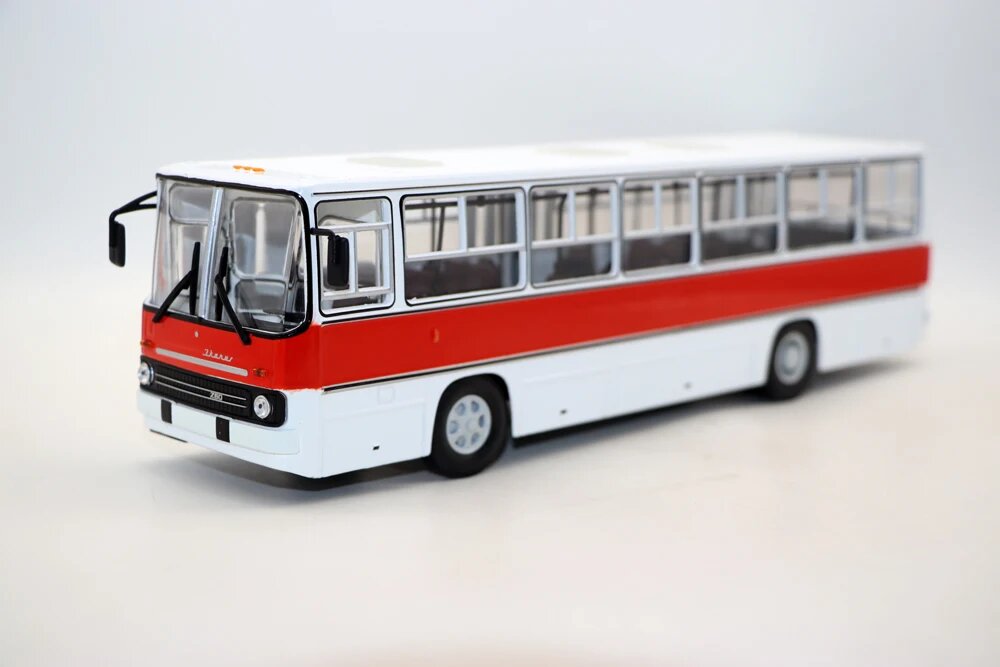 Игрушечный автобус Ikarus 260 1:43 металл