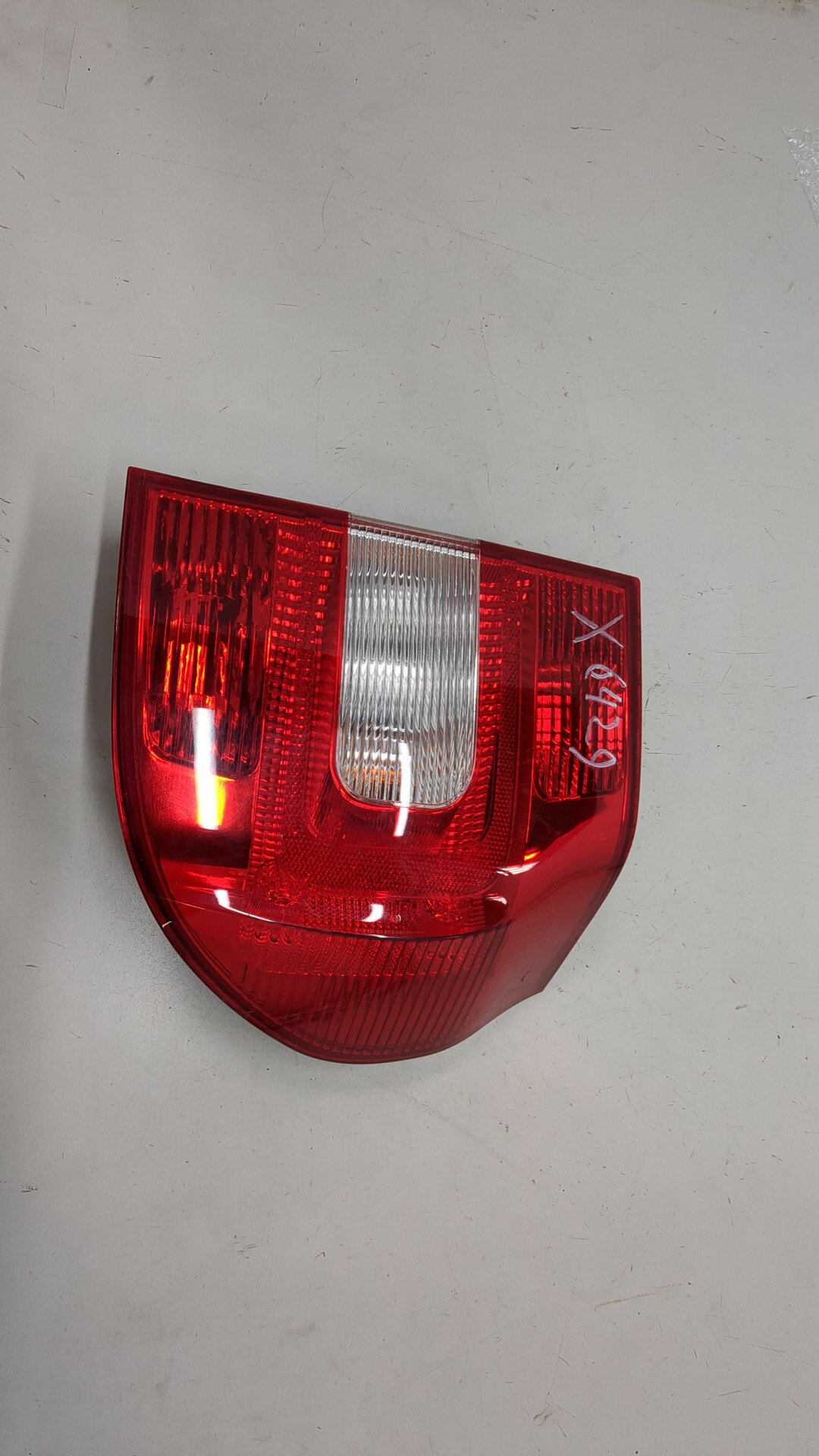 Фонарь (задний) правый Skoda Yeti Б/У