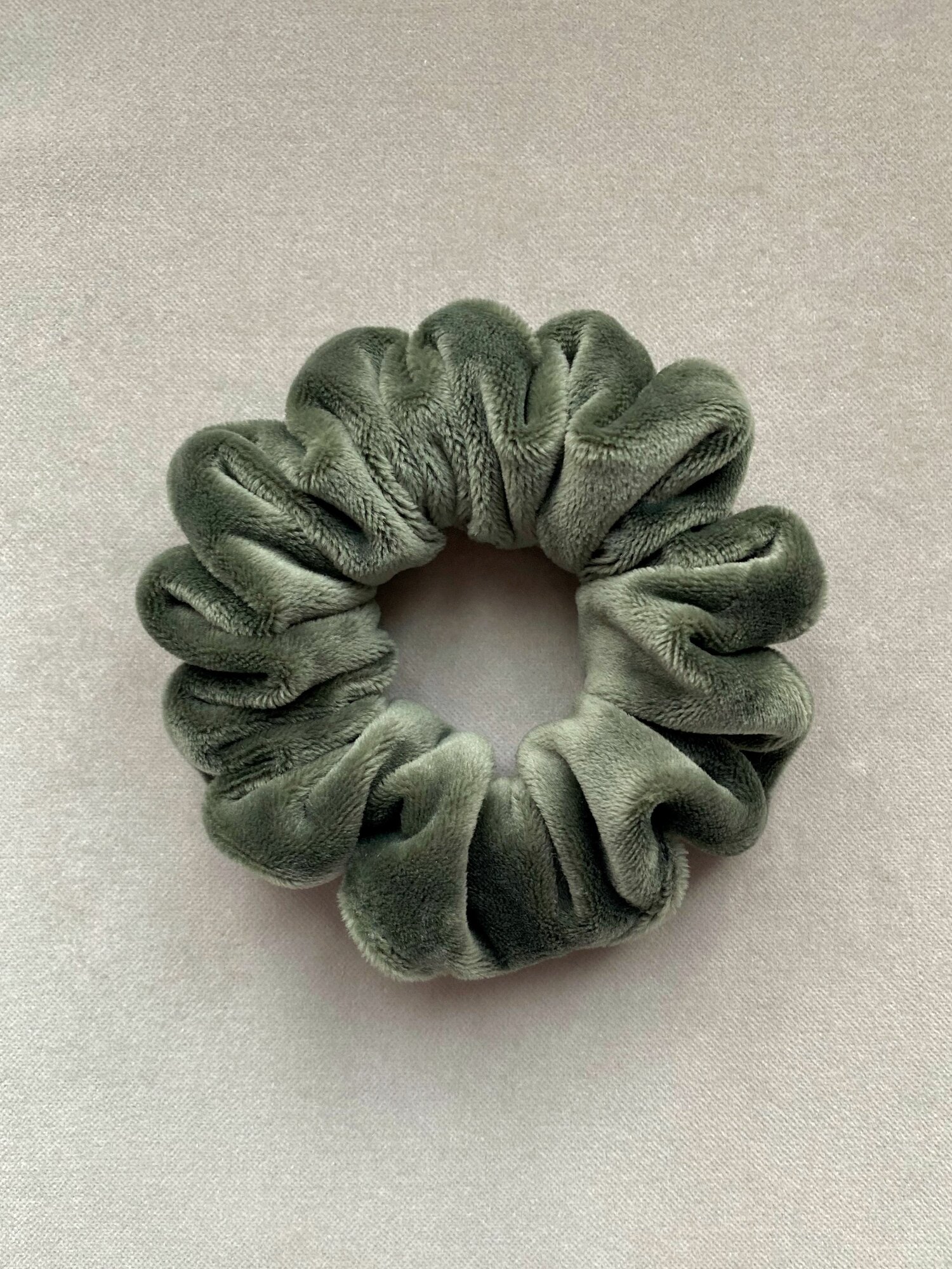 Резинка для волос велюровая