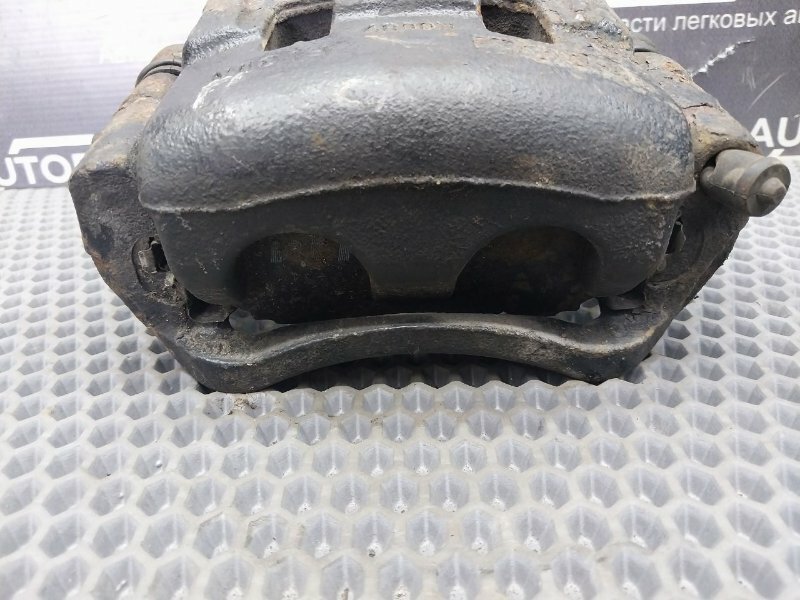 Суппорт тормозной Правый Передний Mazda CX7 2006-2009 (2.3 L3-VDT) Б/У с пробегом Арт. 16342 — фото 1