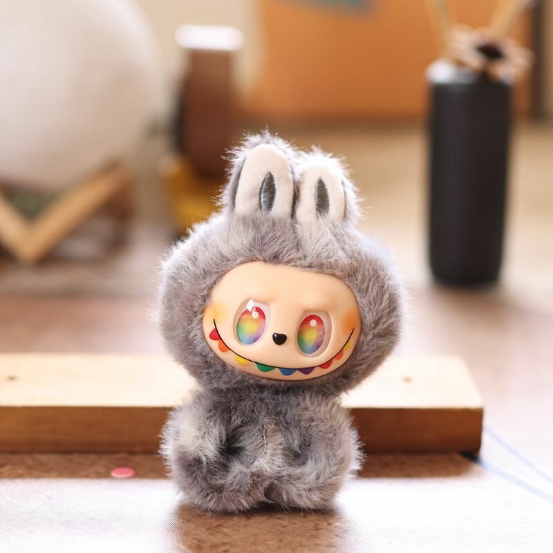 Куклы, которые очень популярны в Китае Лабубу