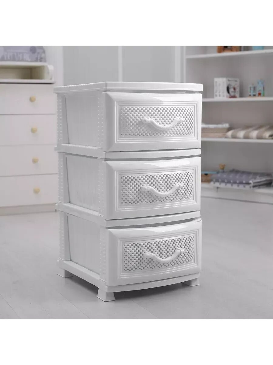 Комод 3-х секционный "Дельфин"