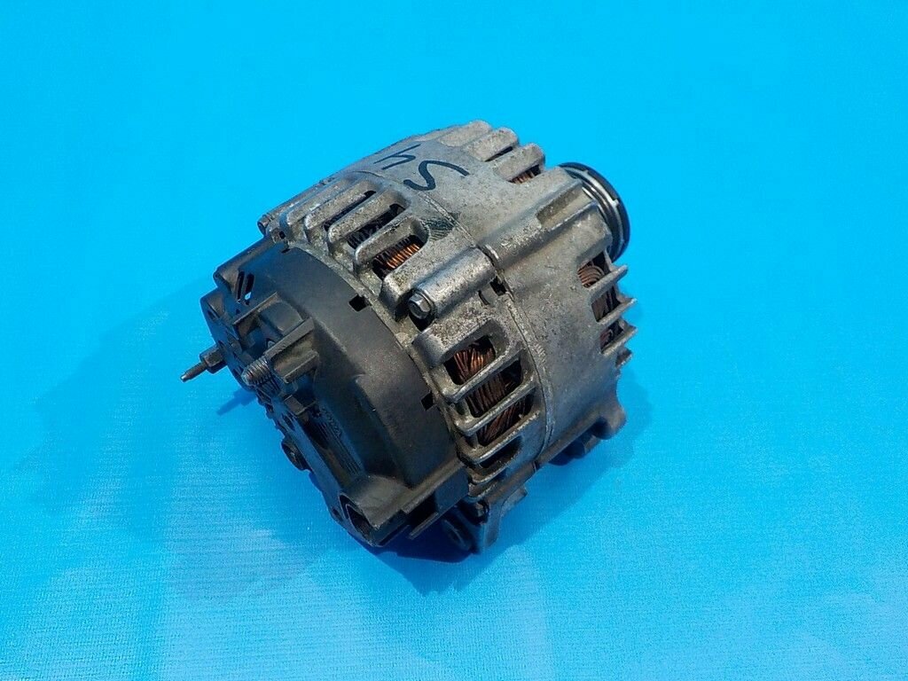 Генератор двигателя SKODA Octavia A5 (1Z) 2004-2013 03C903023A - Б/У