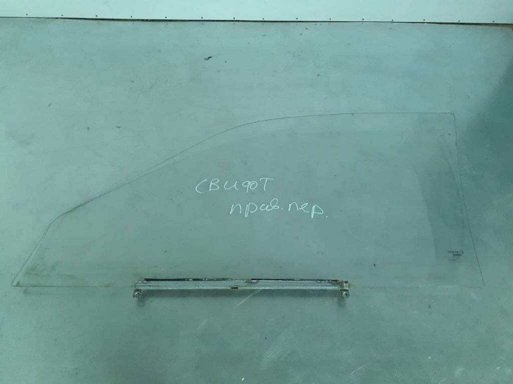 Стекло двери передней правой Suzuki Swift 2 рест. 1999 43R004337