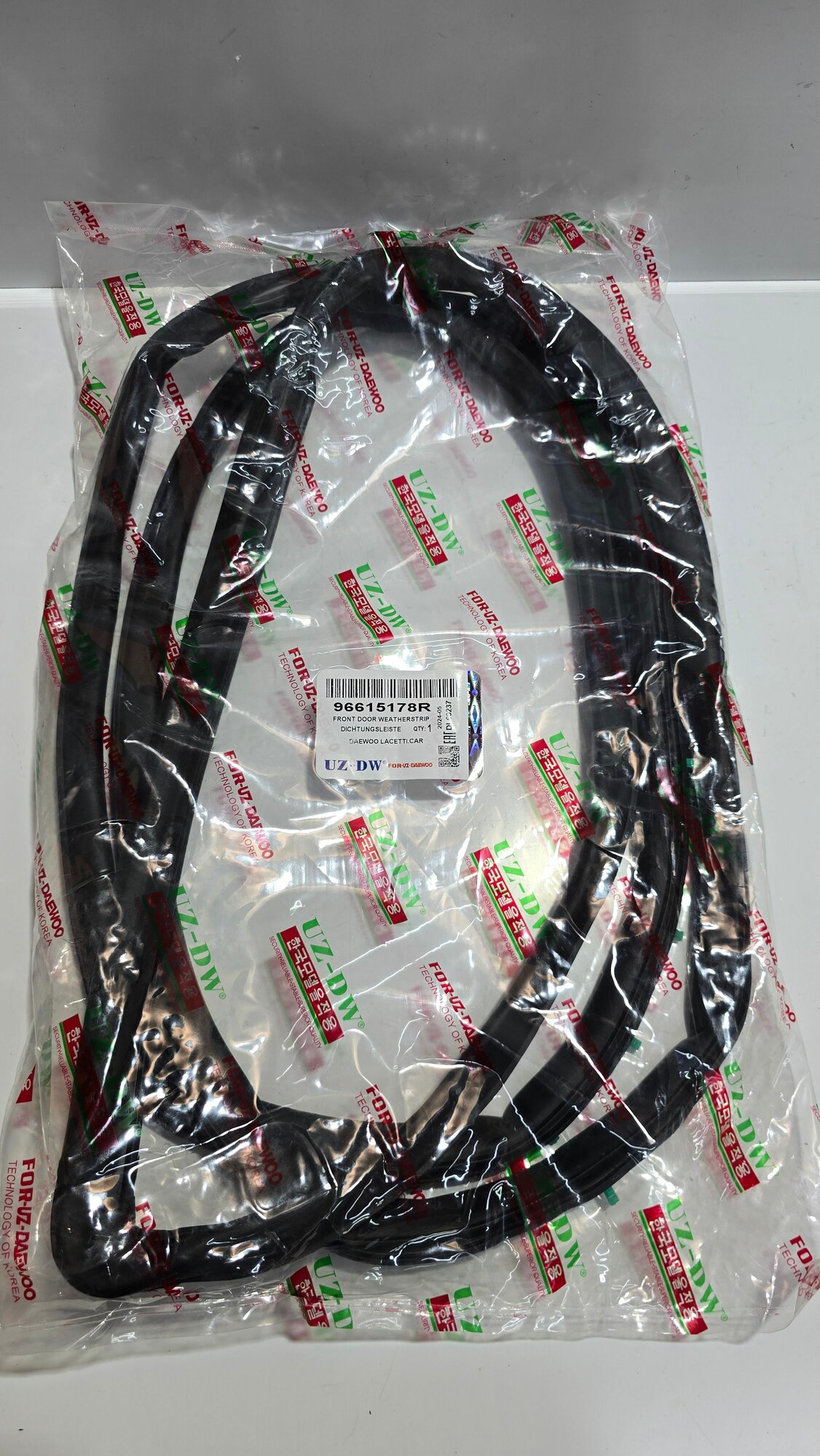 Уплотнитель двери передней правый Лачетти, Джентра