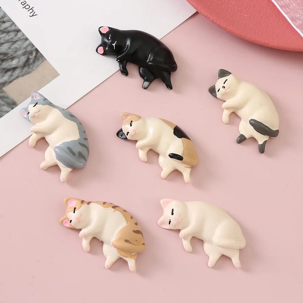 Мини-фигуры спящих кошек из резины, набор из 6 штук