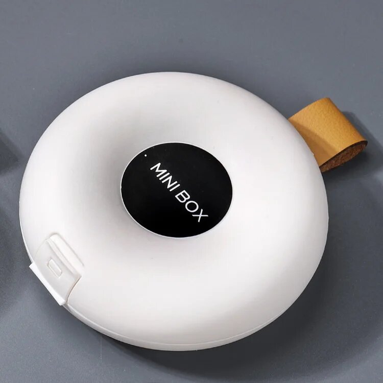 MOONBIFFY Мини-диспенсер для таблеток 7 дней White - Round