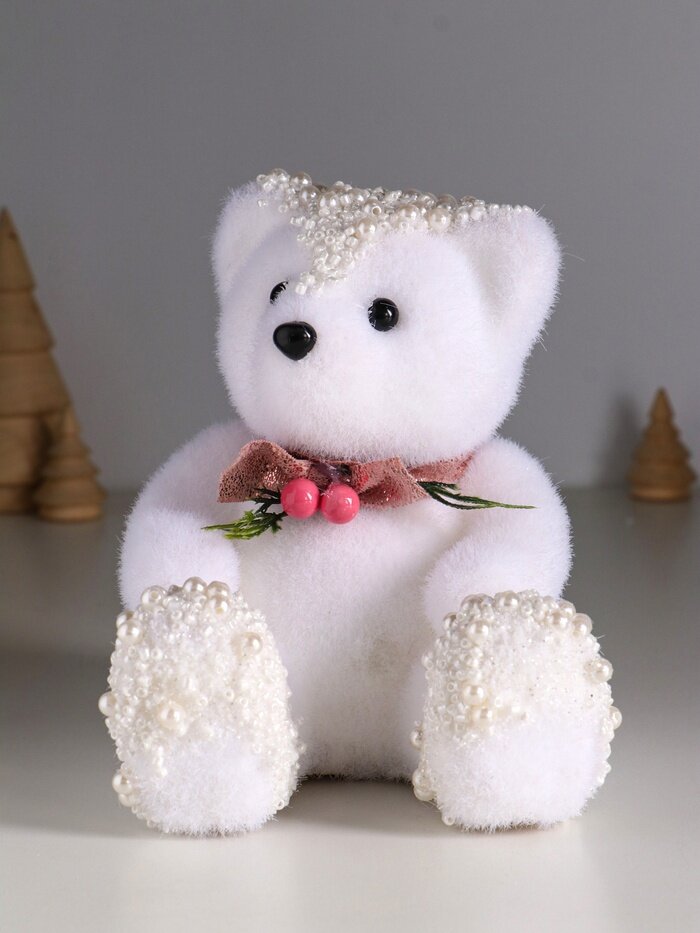 Фигурка «Белый медвежонок с еловым бантом, в бусинках», 16×12×14 см