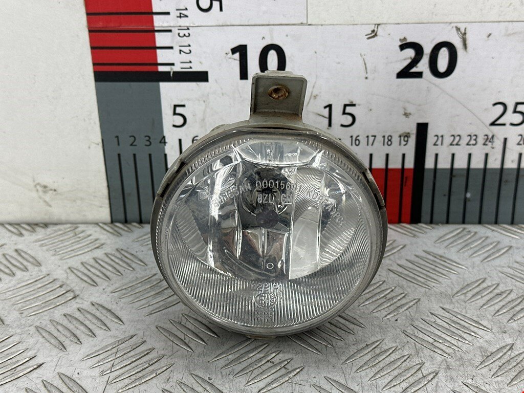 Фара противотуманная левая Chevrolet Captiva 1 арт. 2243221