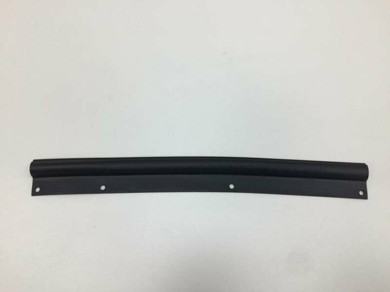 Уплотнитель капота Kia Rio 3 UB 2011-2017